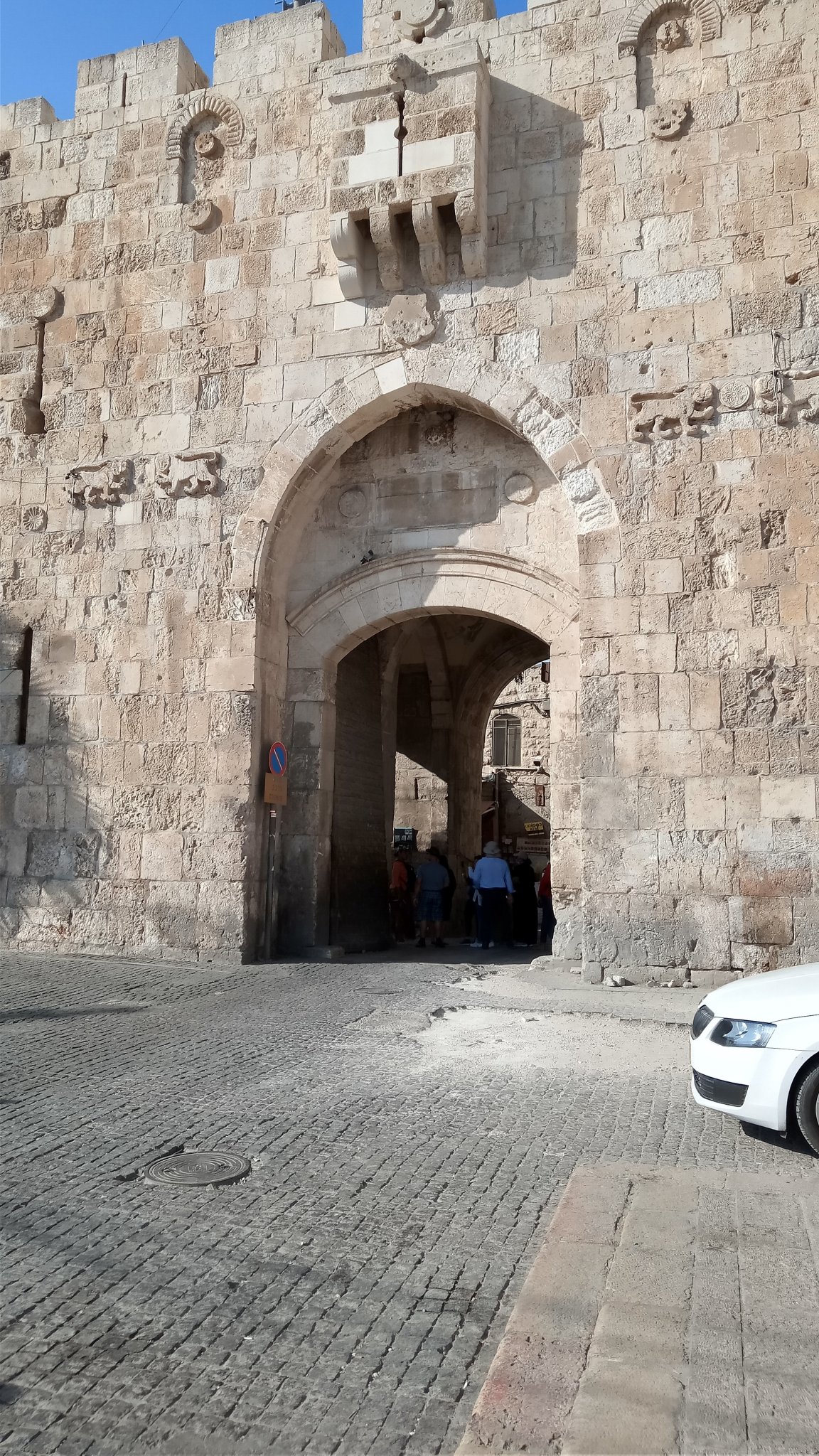 ΠΥΛΗ ΤΩΝ ΛΕΟΝΤΩΝ - Afroditi Ierousalim Travel - Αφροδίτη Ιερουσαλημ ...